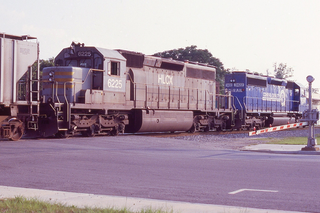 HLCX 6225 on NS NB freight